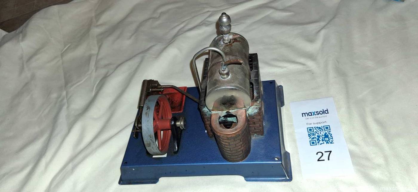 Tabletop stationary steam engine model | Maxsold