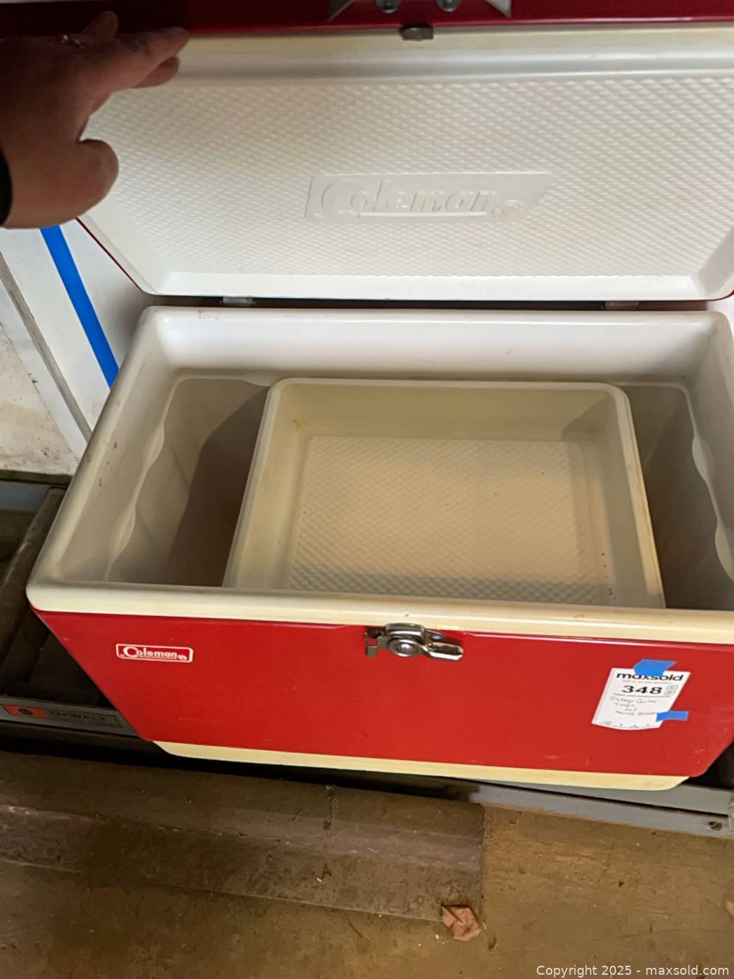 Vintage Coleman red steel cooler, 3 new tarps, new moving blanket | Maxsold