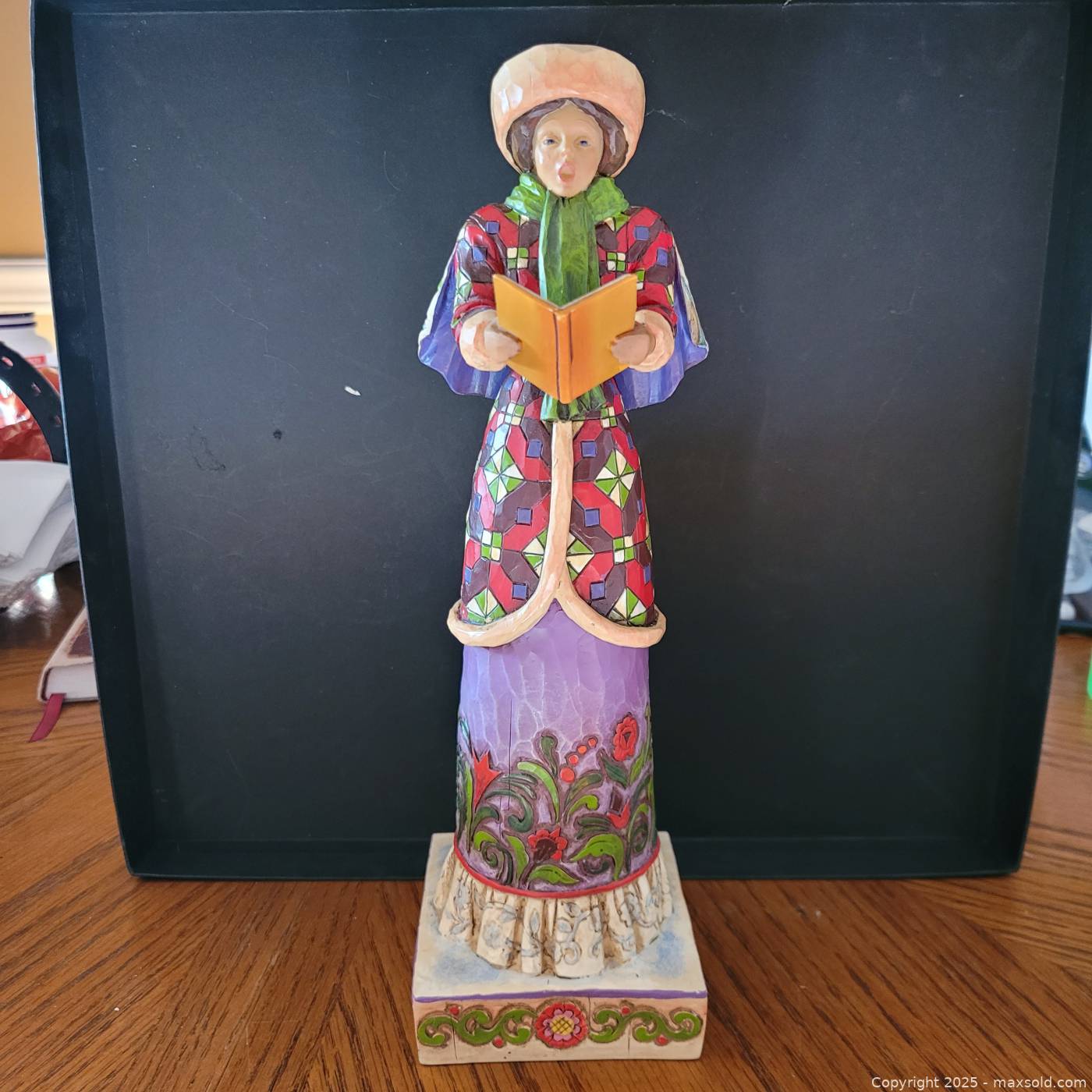 Jim Shore Heartwood Creek Woman Caroler Figurine | Maxsold