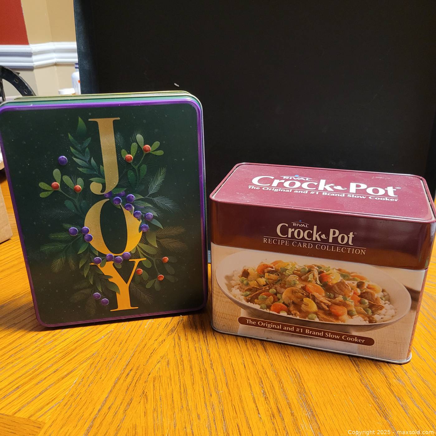 Joy Decorative Tin and Crock-Pot Recipe Card Tin with Cards | Maxsold