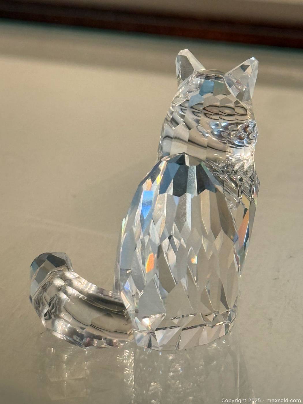 Swarovski crystal cat figurine | Maxsold