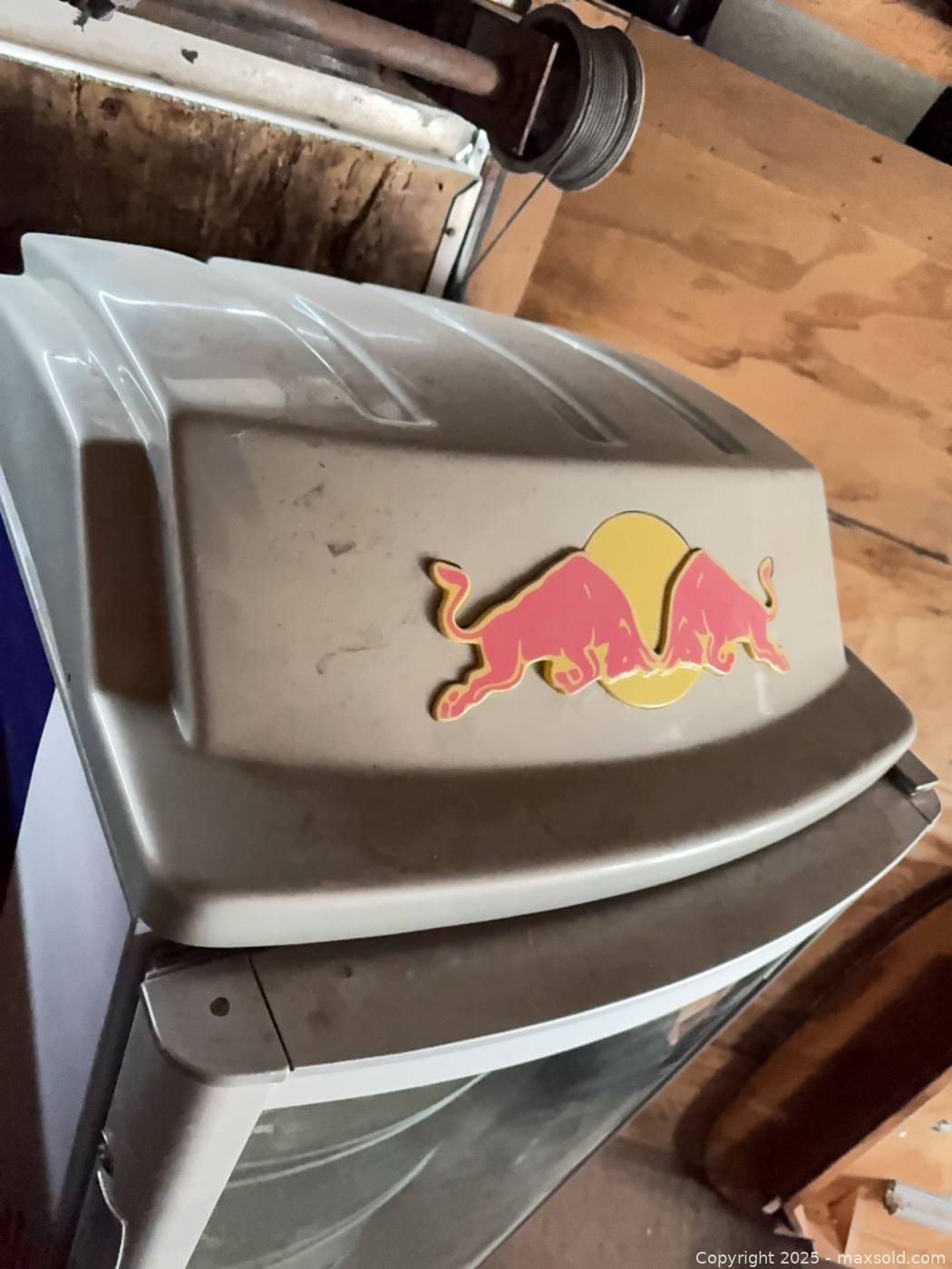Red Bull retail display fridge | Maxsold