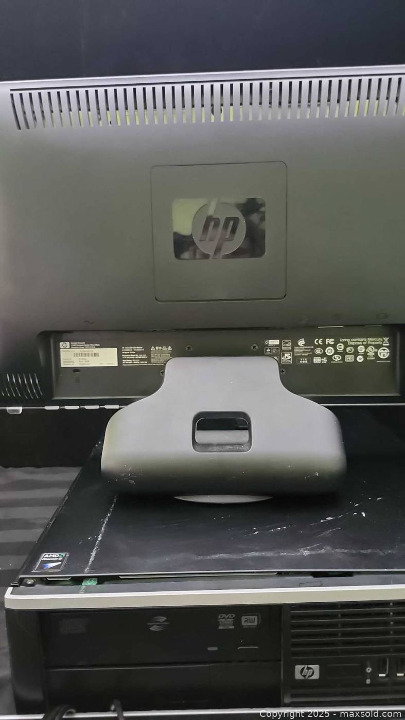 HP Windows 7 desktop computer, monitor, keyboard, mouse | Maxsold