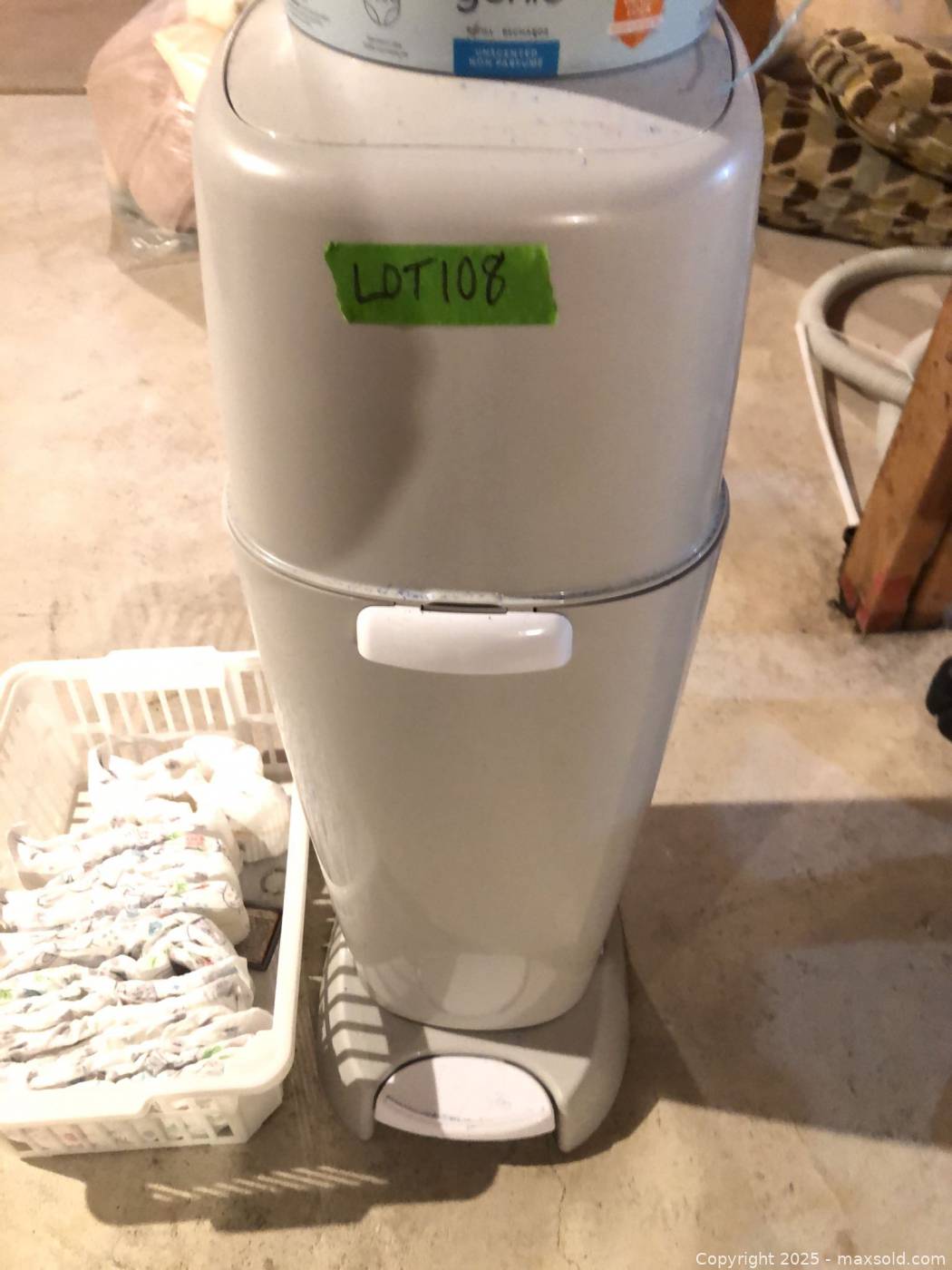 Diaper Genie diaper disposal pail with refill | Maxsold