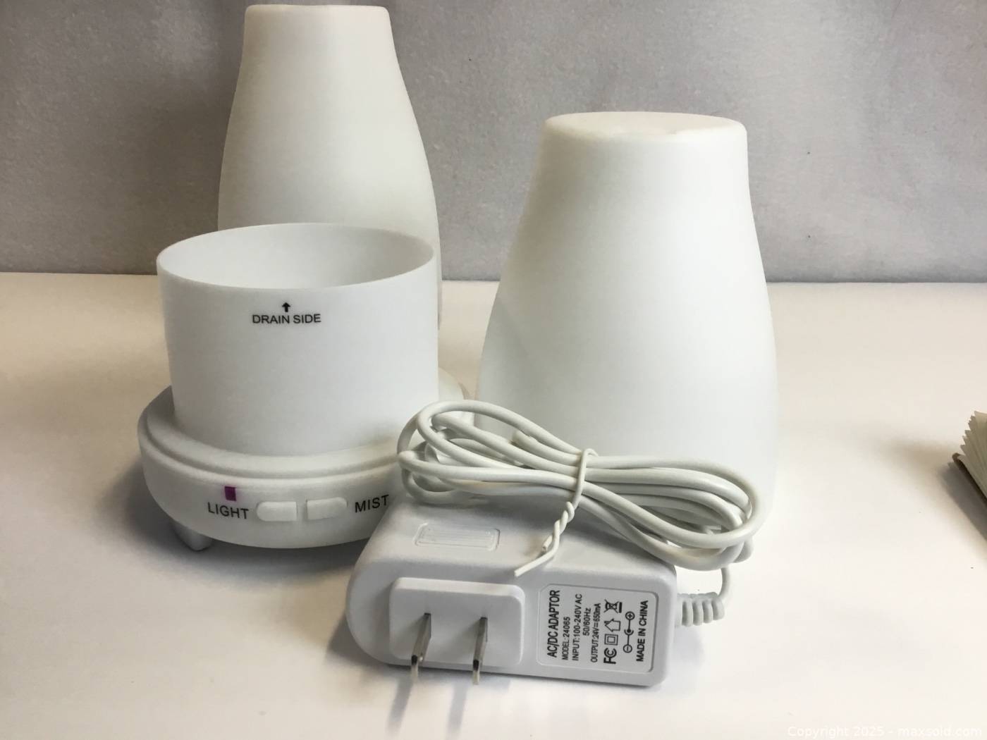 2 Pack MISERWE aroma diffusers | Maxsold