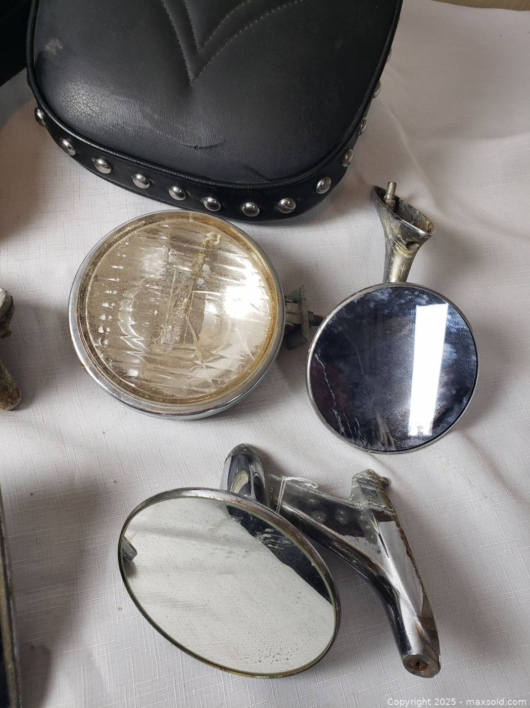 Vintage bike and car parts assortment | Maxsold
