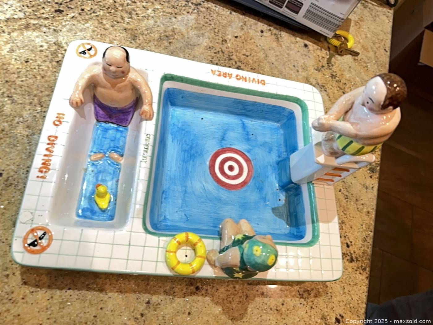 Decorative Ceramic Pool Chip and Dip Dish | Maxsold