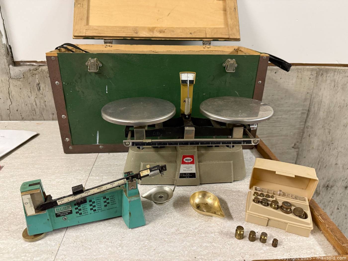 Ohaus Harvard Trip Balance and RCBS Reloading Scale with weight set ...