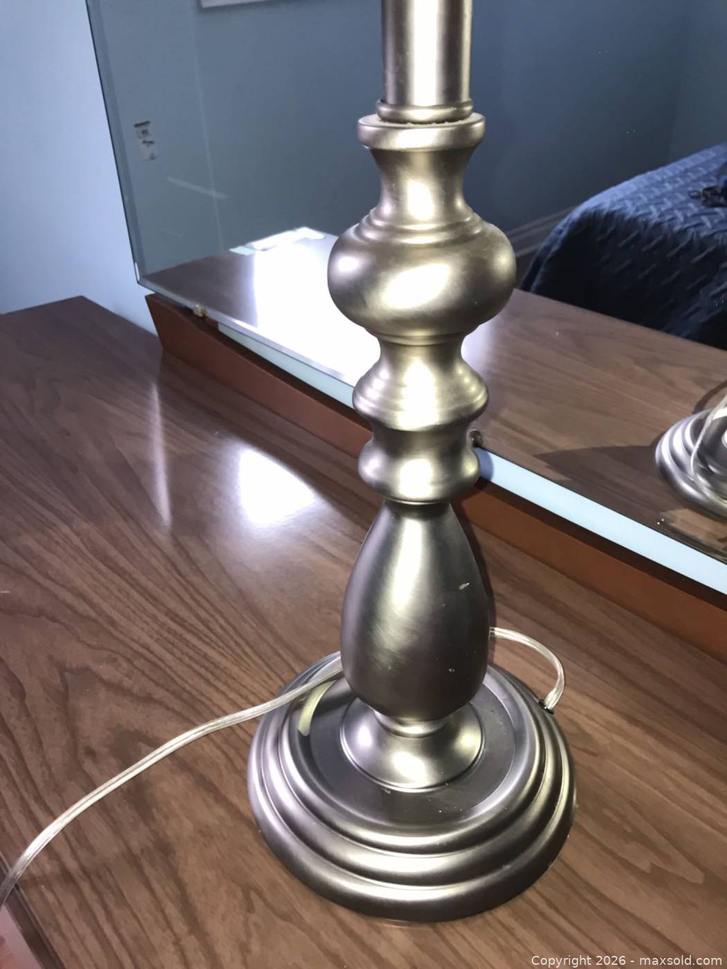 Two metal base table lamps, 27" & 25" | Maxsold