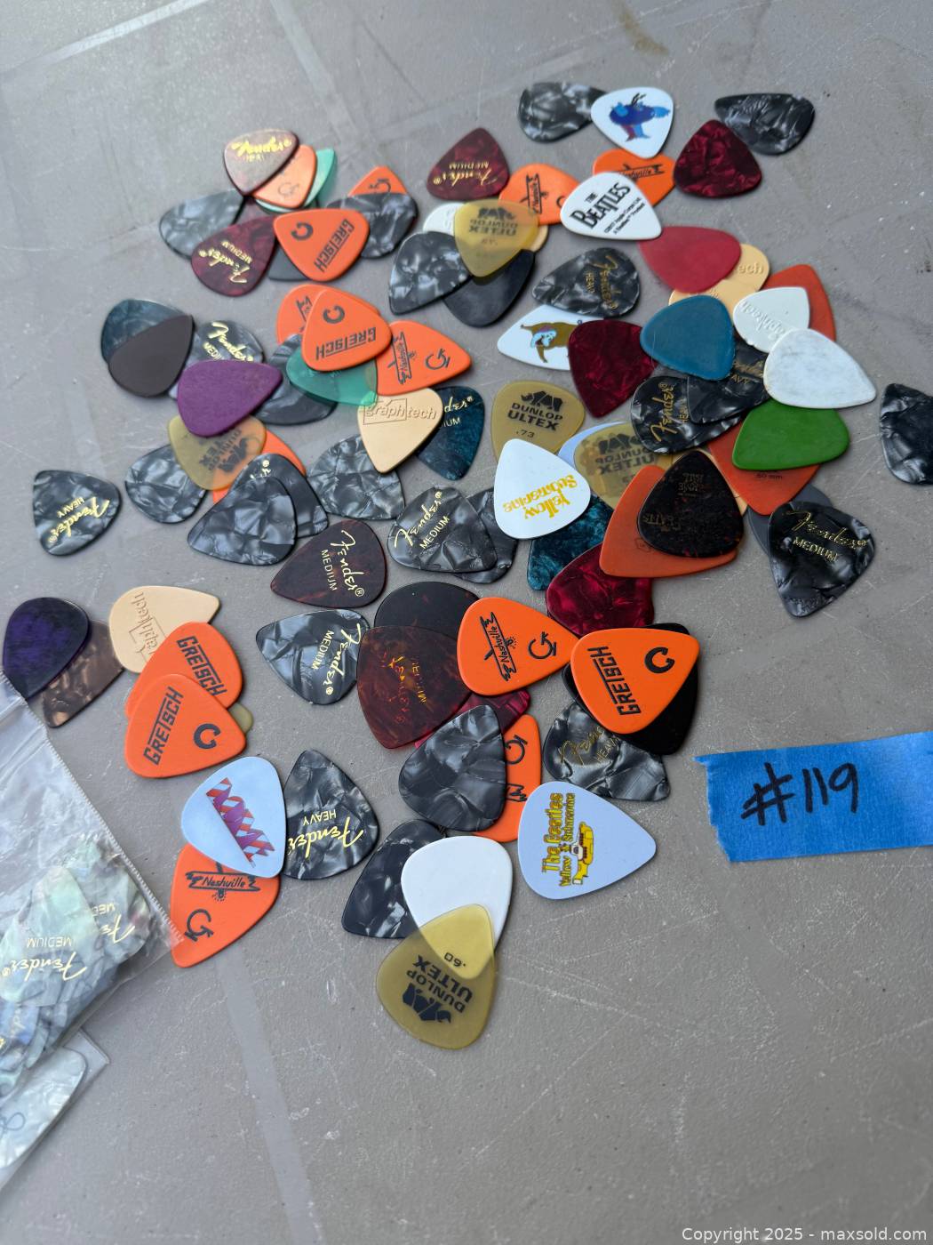Large Assortment of Guitar Picks | Maxsold