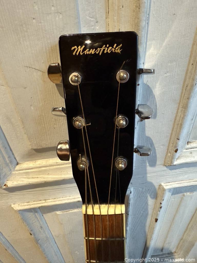 Mansfield 6-String Acoustic Guitar with Stand | Maxsold