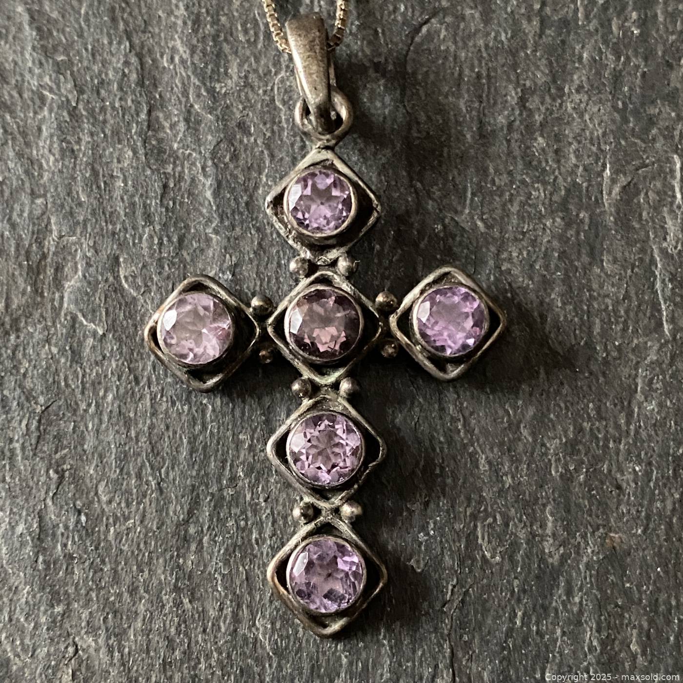 Sterling silver amethyst cross pendant on 18" box chain | Maxsold