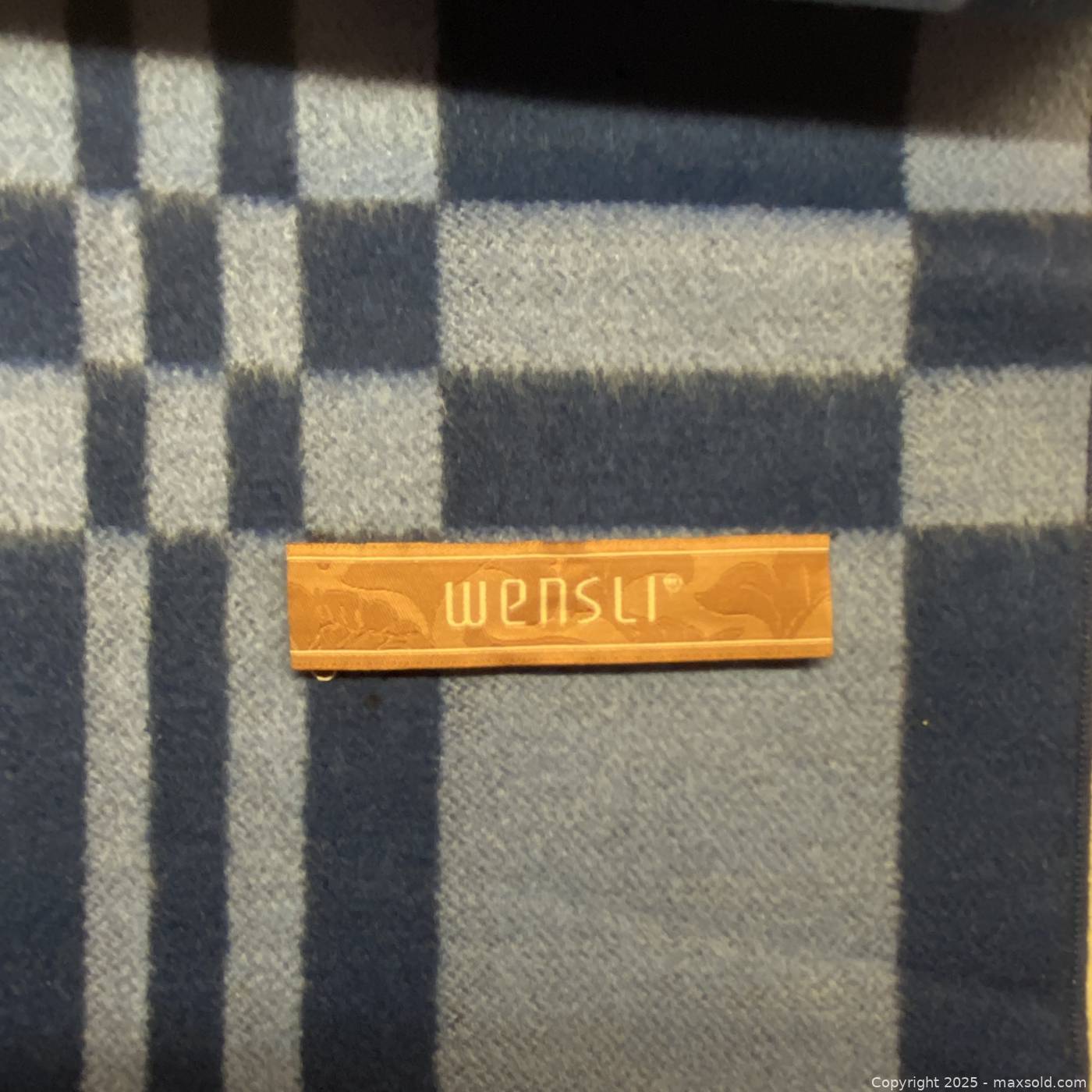 Wensli 100% silk checked scarf | Maxsold