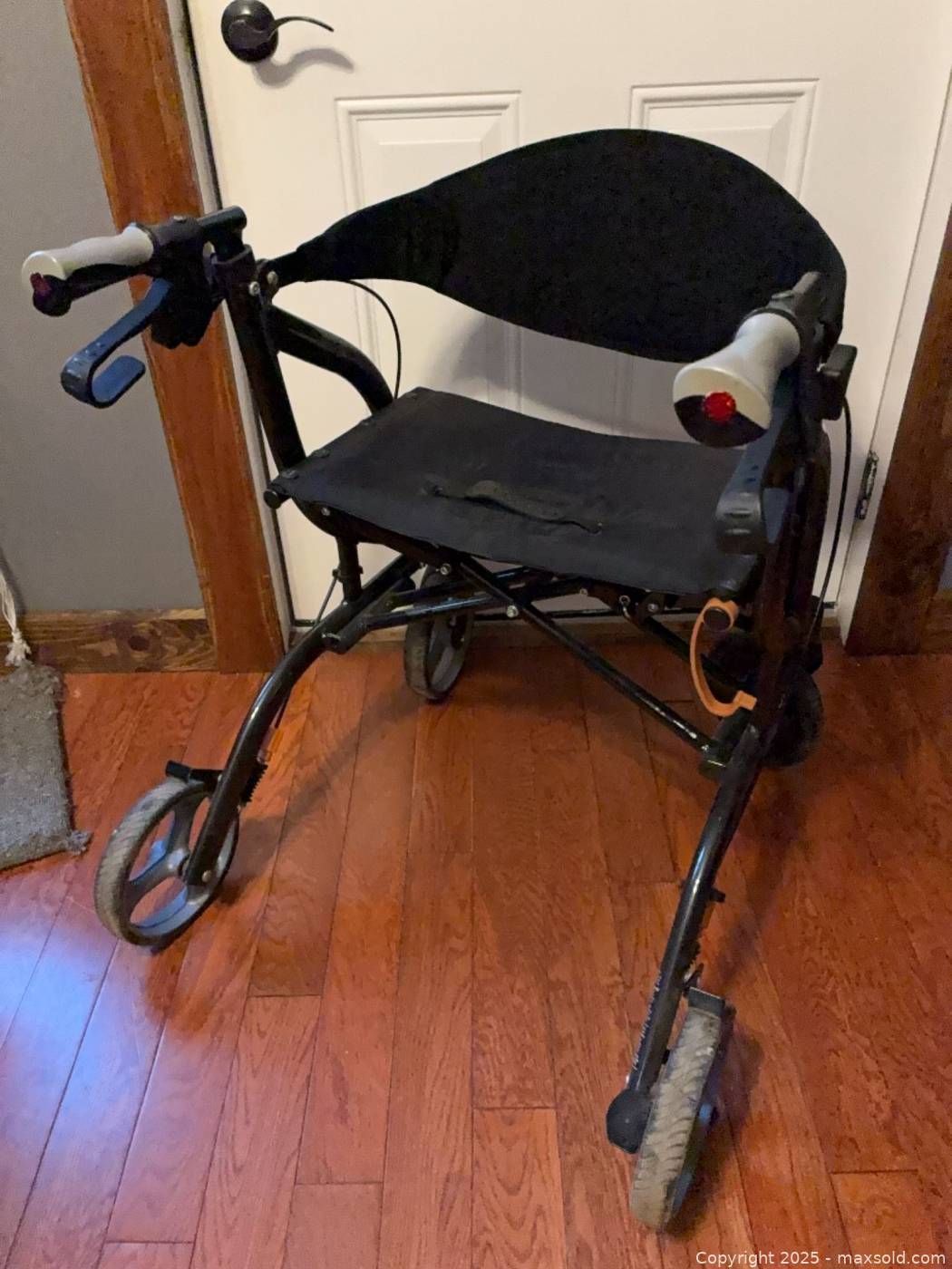 Argo Excursion rollator walker with seat | Maxsold