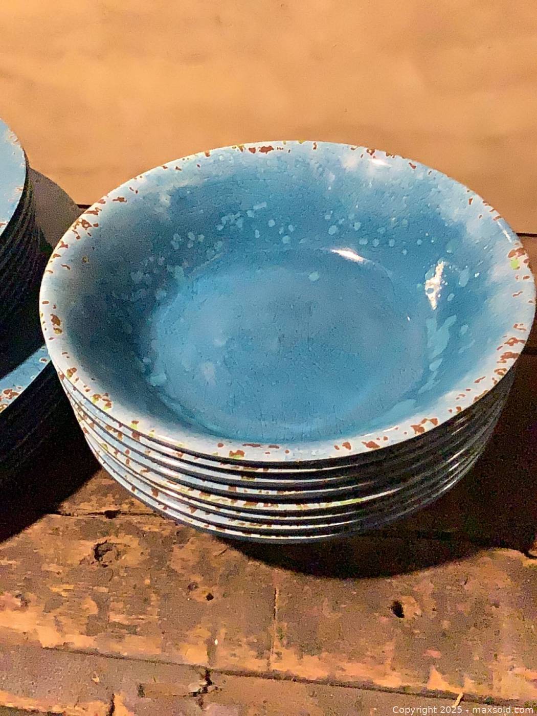 Blue enamel dinner plates and bowls | Maxsold
