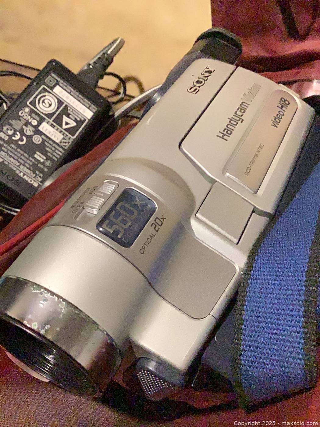 Sony Handycam Vision Video Hi8 Camcorder Set | Maxsold