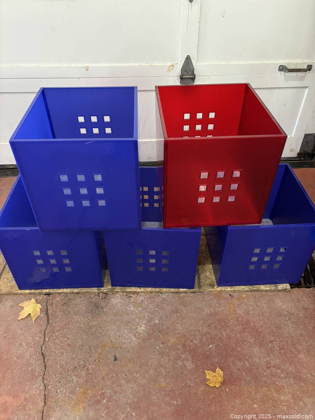 Blue And Red Ikea Kallax Storage Boxes, 5 | Maxsold