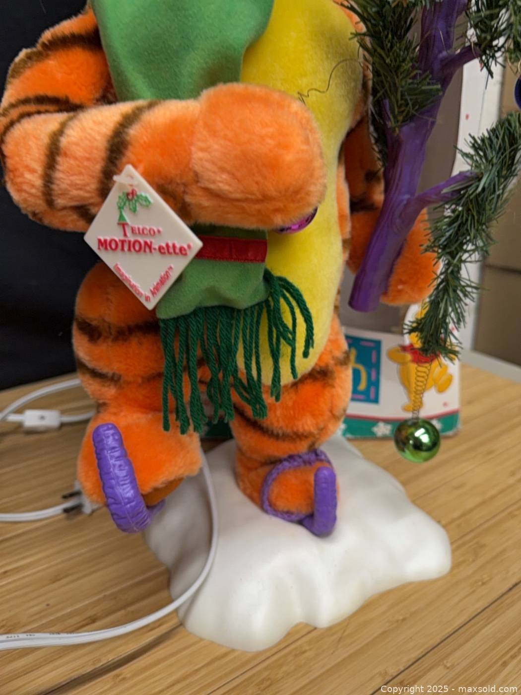 Telco Motion-ette Animated Goofy & Tigger Figures | Maxsold