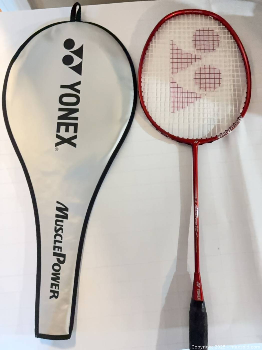 Yonex Muscle Power badminton racket with cover | Maxsold