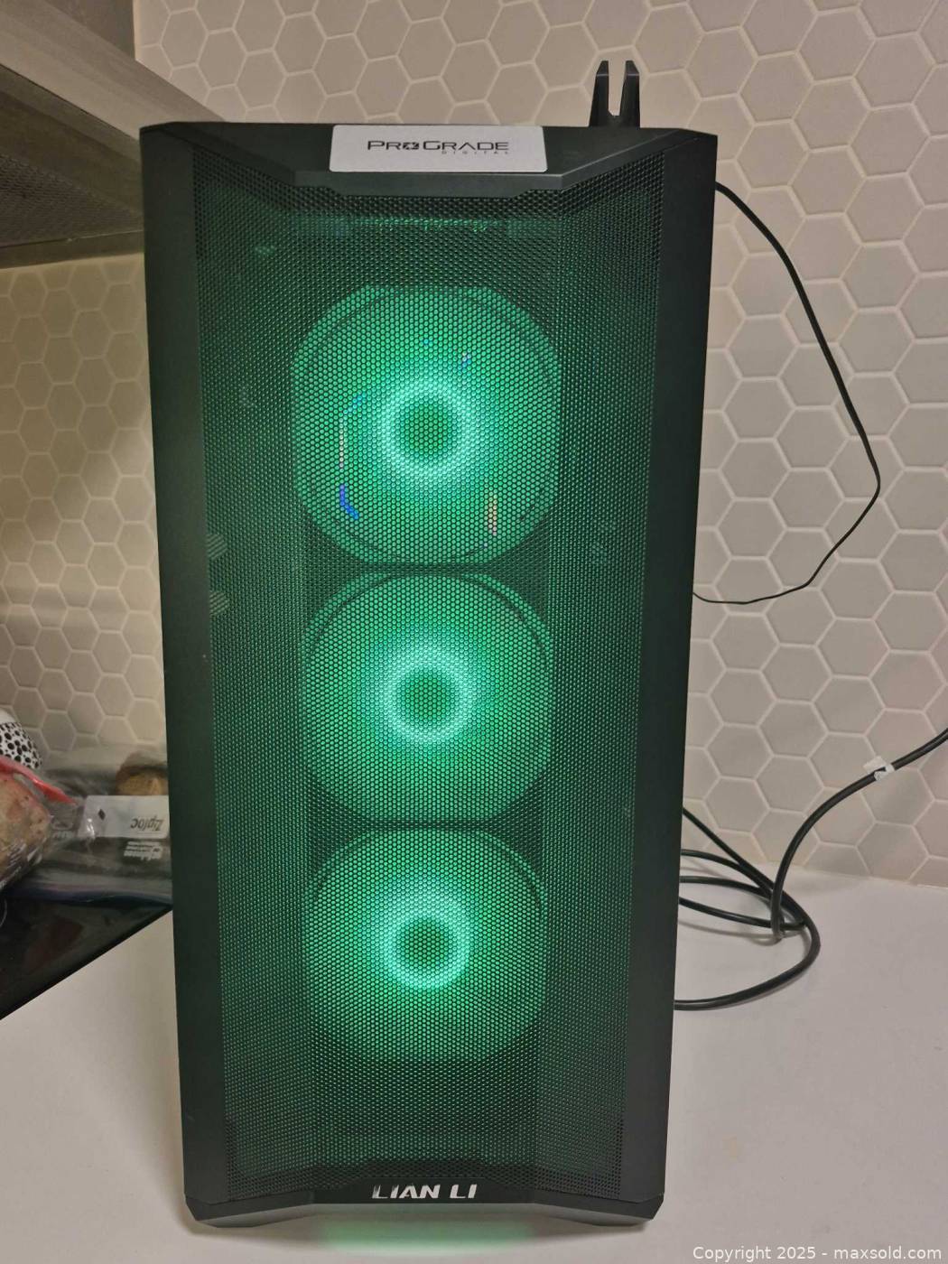 Custom Desktop Gaming PC Ryzen 9 5950X | Maxsold