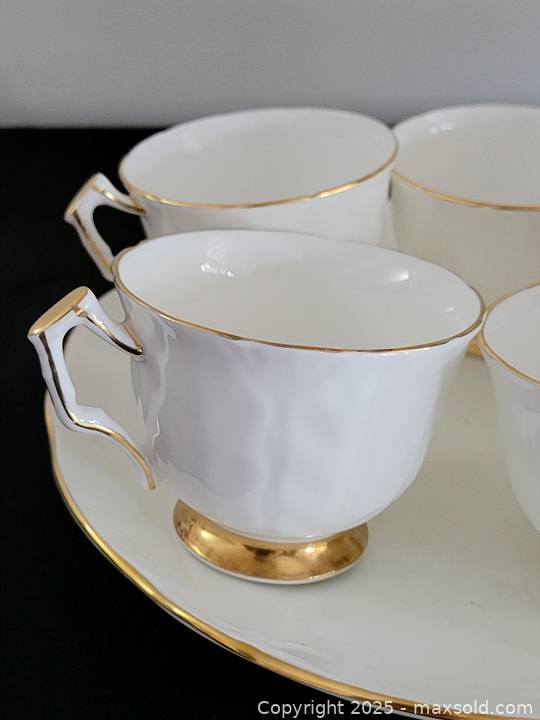 Aynsley bone china cups and plate | Maxsold