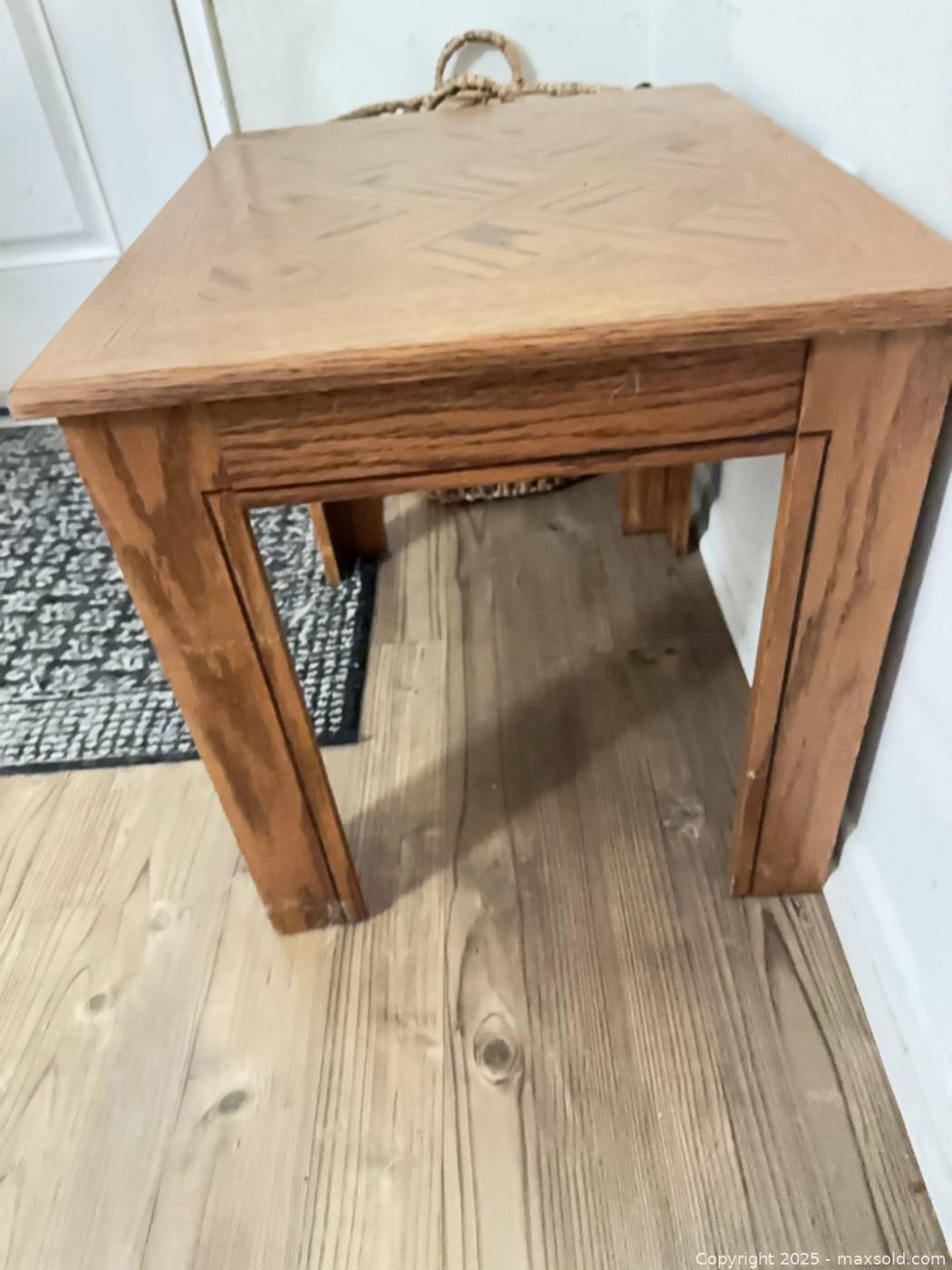 Rustic light oak veneer accent table | Maxsold
