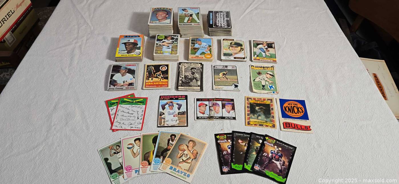 Mixed Baseball, Basketball & Football Trading Cards With Swisher Sweets ...