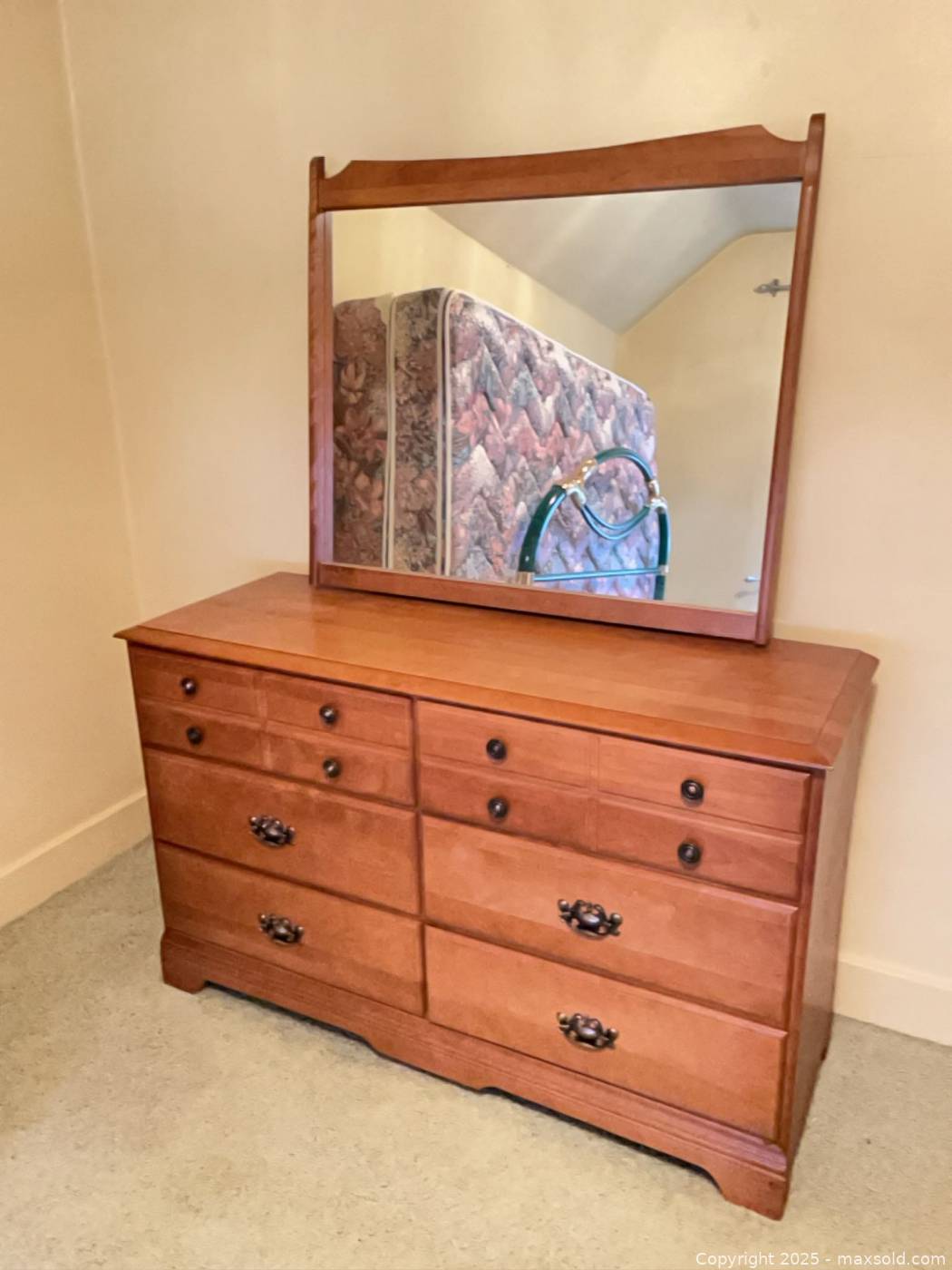 Marius Ouellet maple dresser with mirror | Maxsold