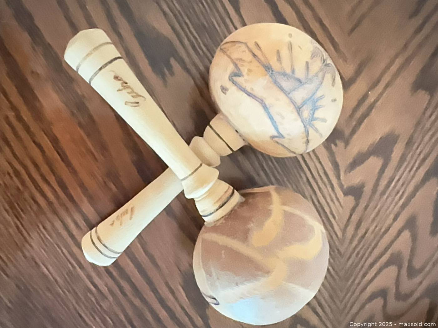 Gemstone globe, maracas, Mikasa stopper | Maxsold