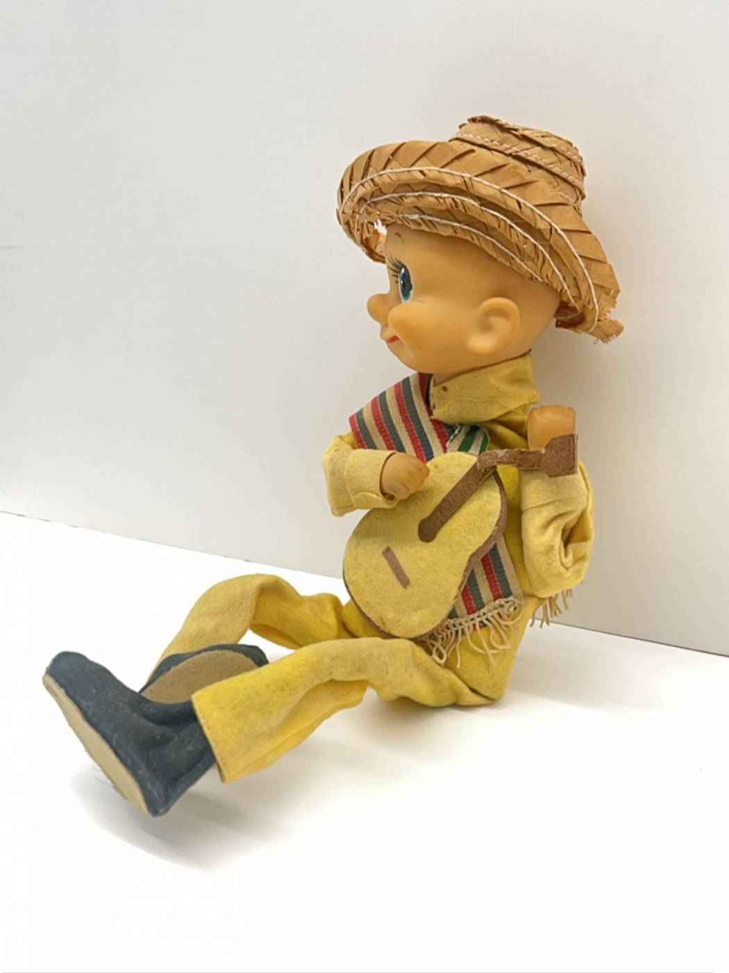 Vintage TKR Japan wind-up musical doll | Maxsold