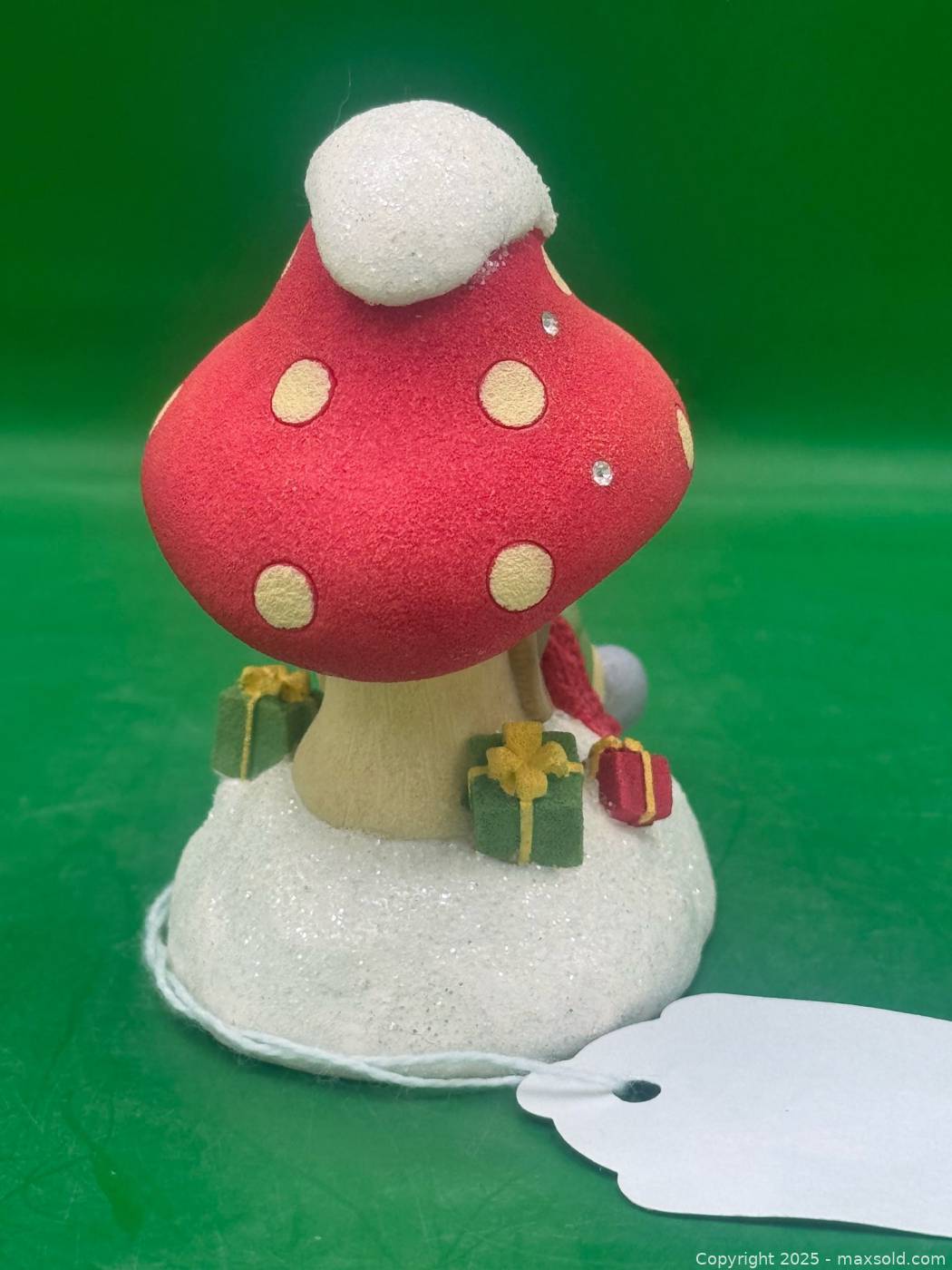 Enesco Tails with Heart "Napping Under the Shroom" Figurine | Maxsold