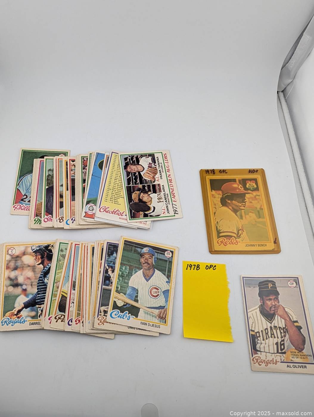 1960s-1980s Topps & O-Pee-Chee MLB baseball card collection | Maxsold