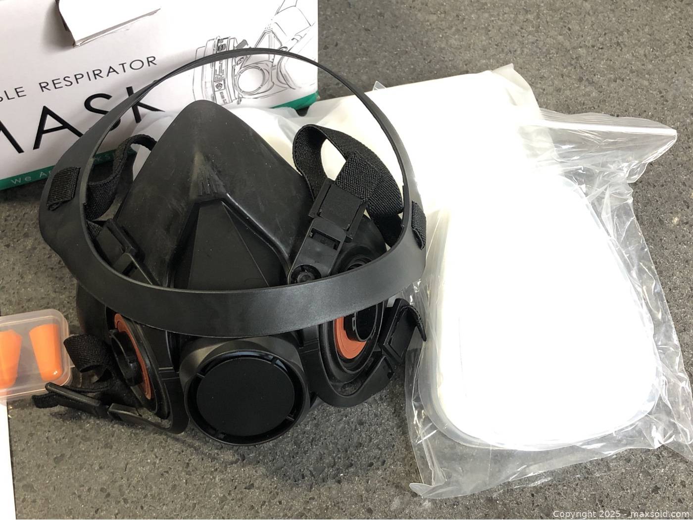 Half-face reusable respirator mask kit, 6200 series, new with filters ...