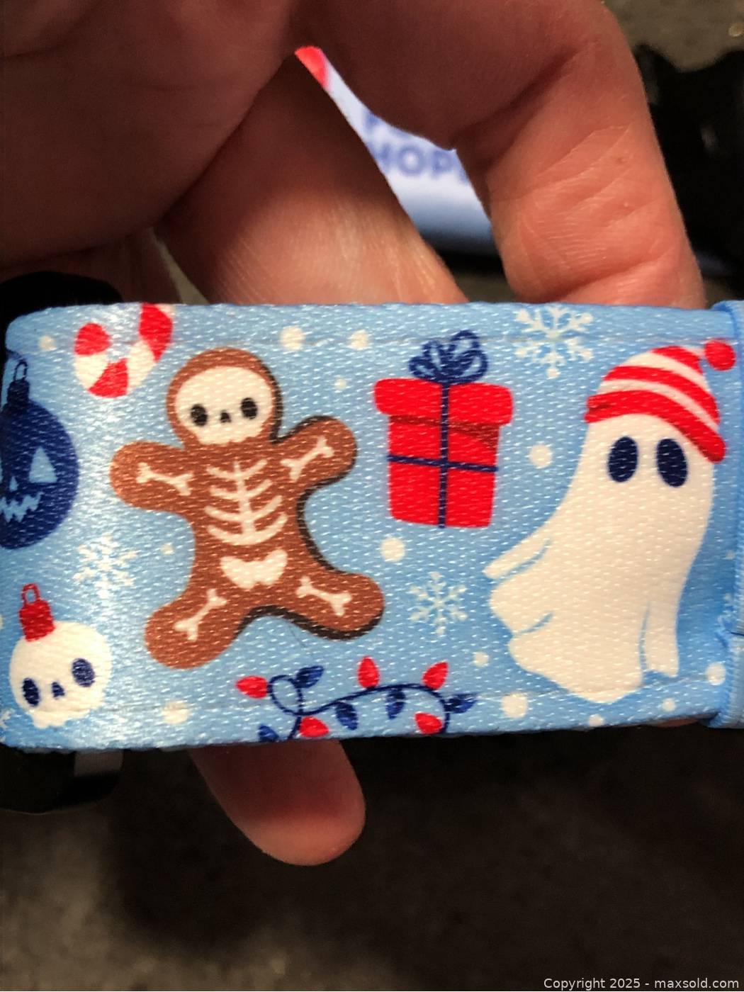Two Tags For Hope Christmas dog collars | Maxsold
