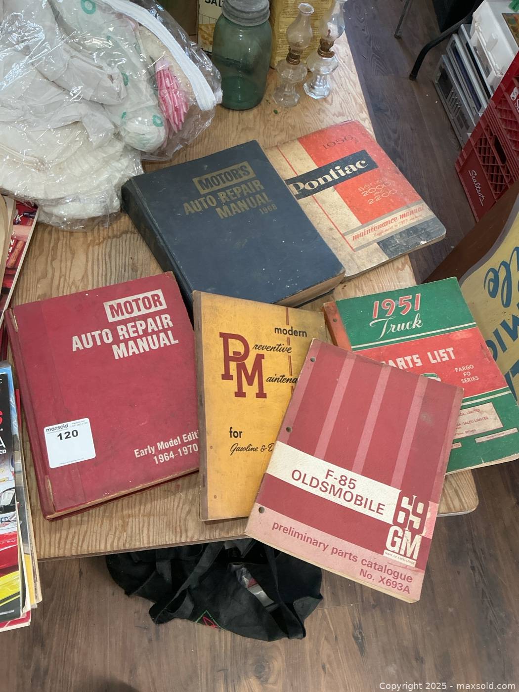 Vintage 1950s-60s Auto Repair Manuals | Maxsold