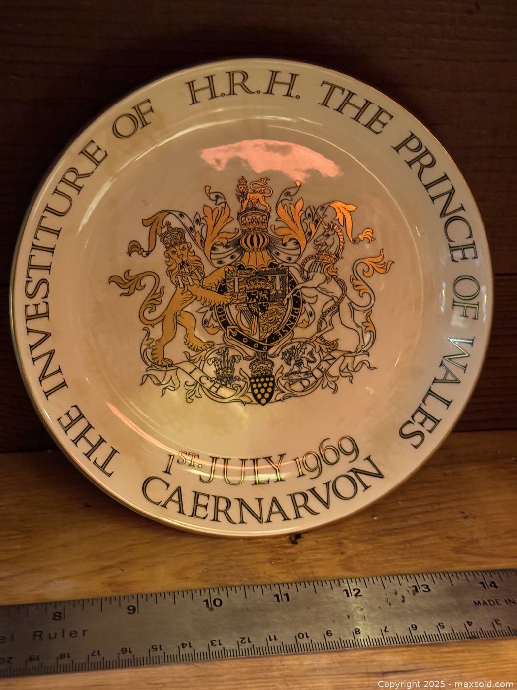 Two commemorative china plates Prince Charles 1969 & 1981 | Maxsold