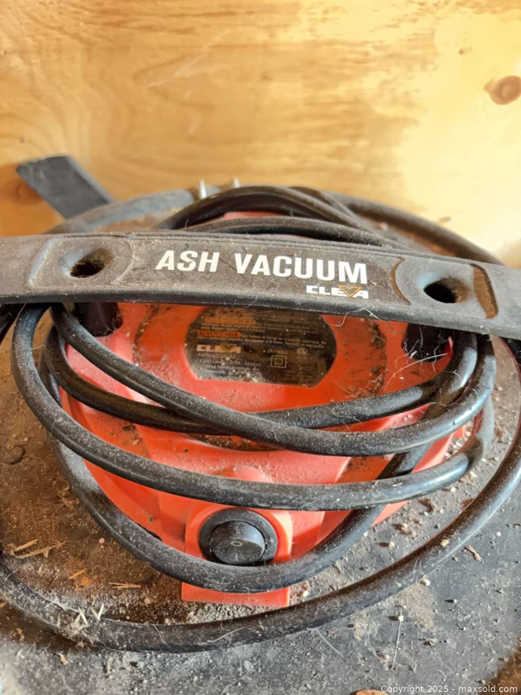 Cleva ash vacuum, Dirt Devil handheld, gas regulator, electric motor ...