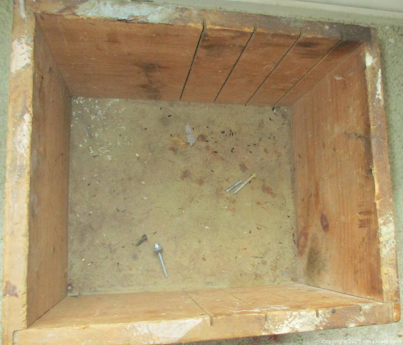 Vintage heavy duty wooden tool work box | Maxsold