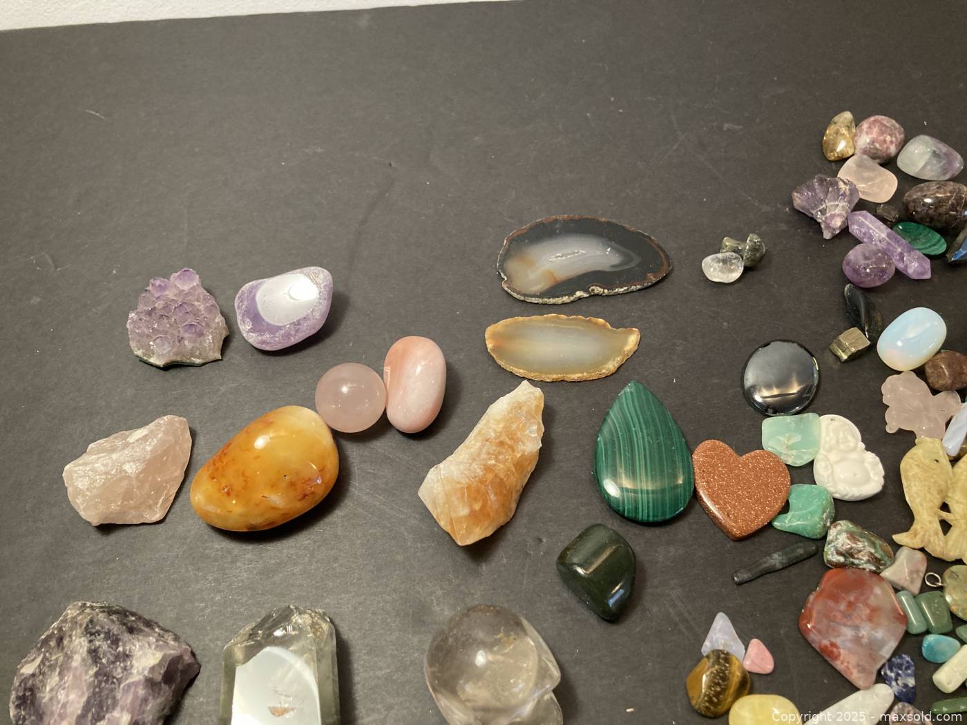 Mixed Semi-Precious Stones & Specimens | Maxsold
