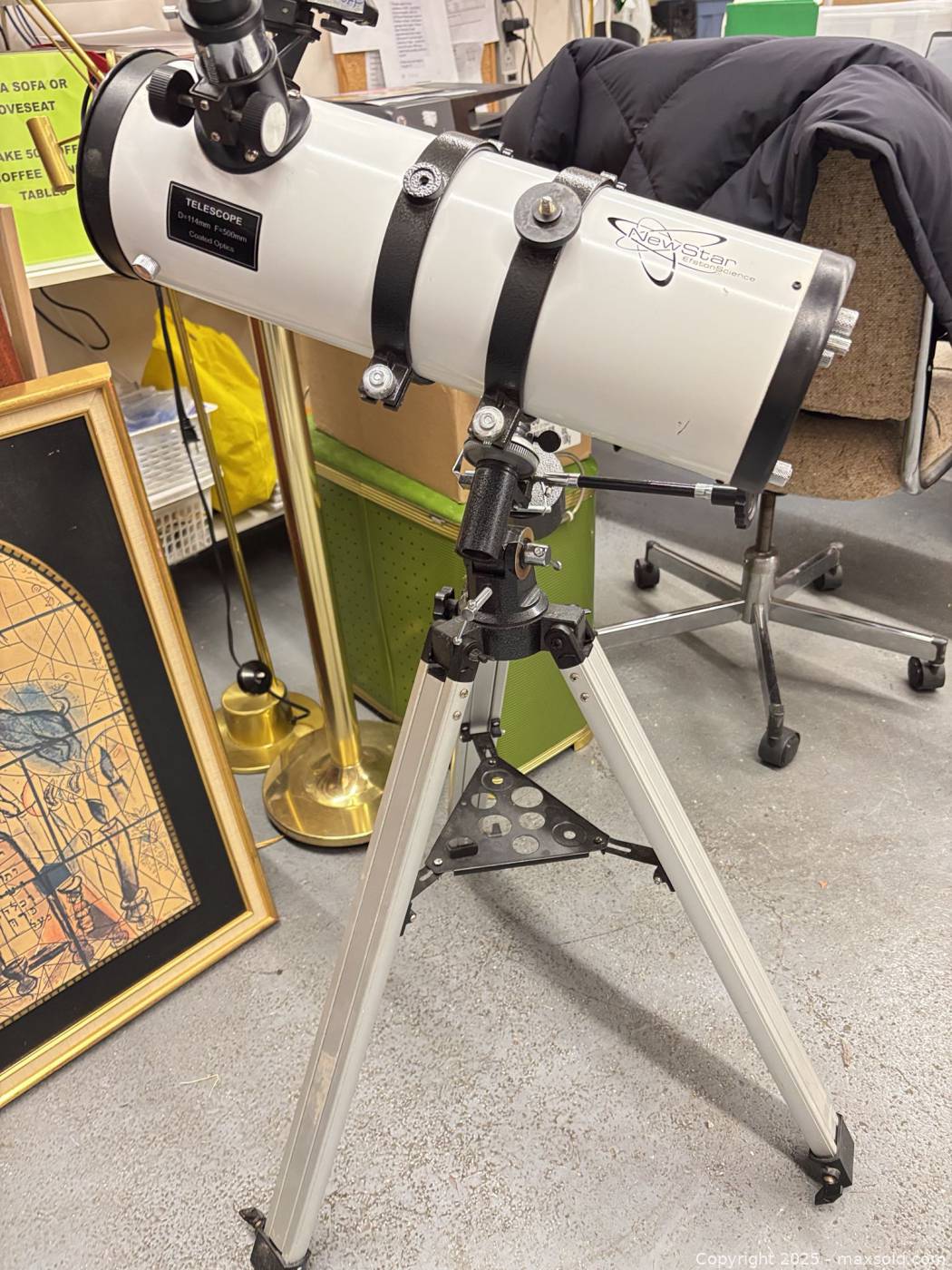 NewStar 114mm F500 telescope with tripod | Maxsold