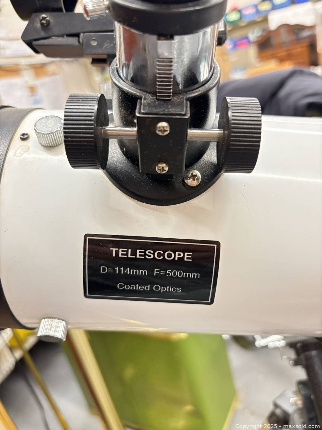 NewStar 114mm F500 telescope with tripod | Maxsold