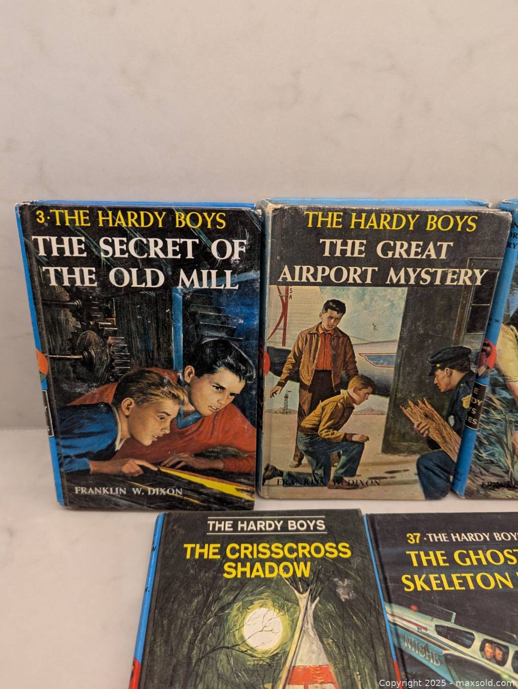 7 Hardy Boys hardcover novels 1962-1972 | Maxsold