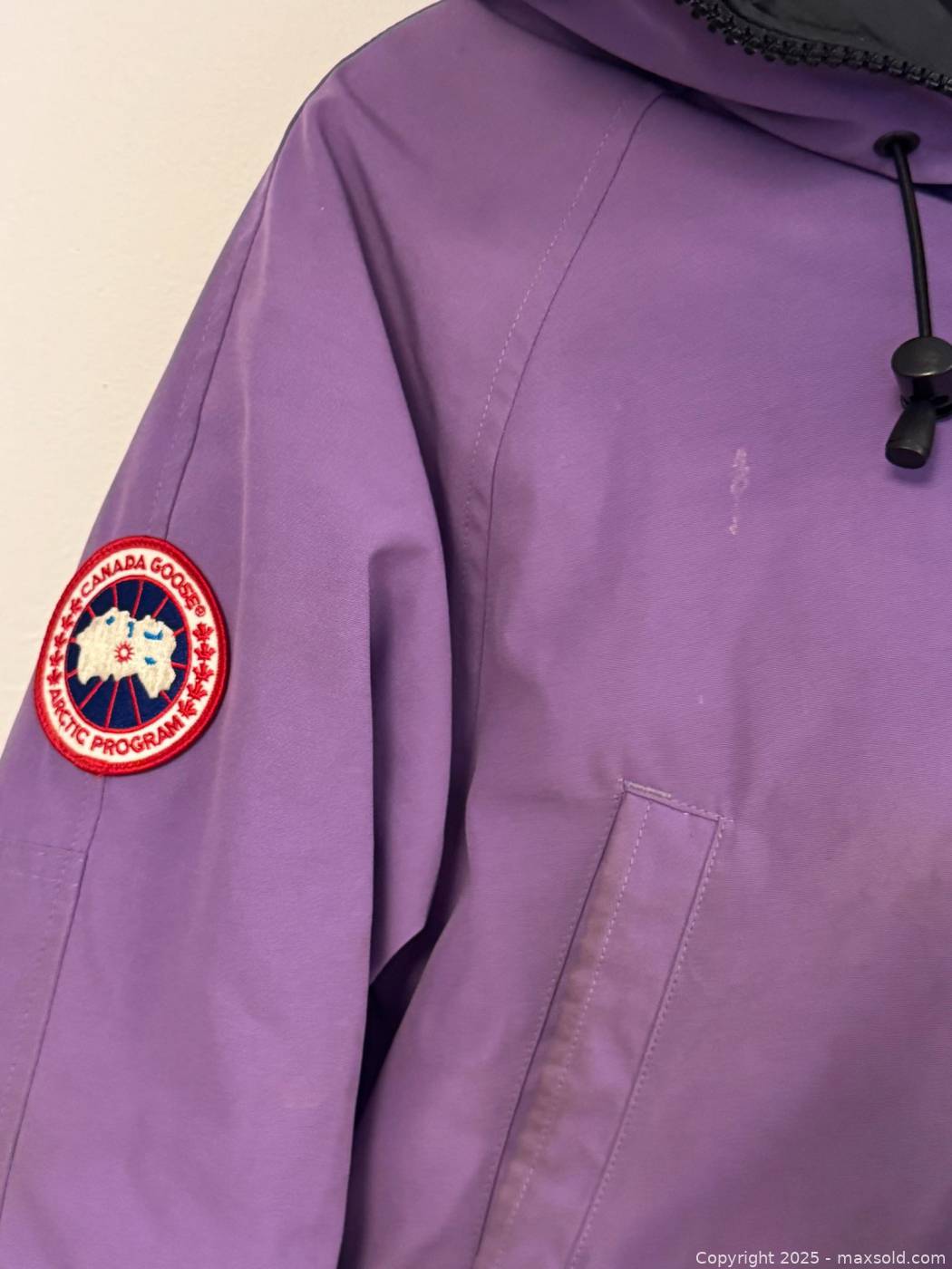 Purple Canada Goose women’s small down bomber jacket with coyote fur ...