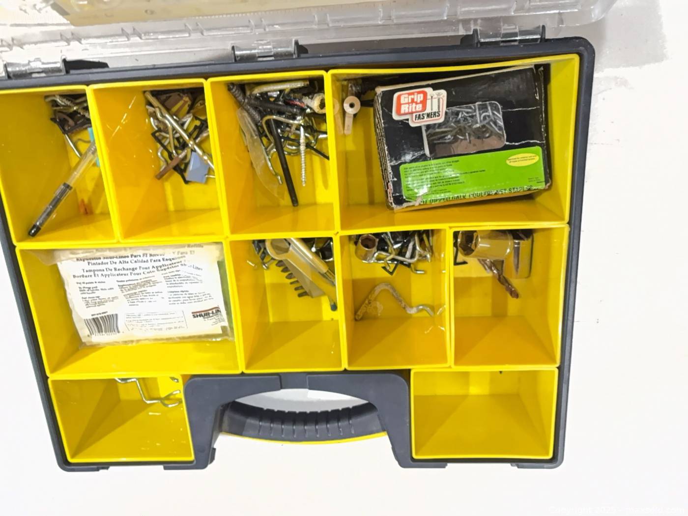 Small parts organizers, 5 pieces, 40+ drawers | Maxsold