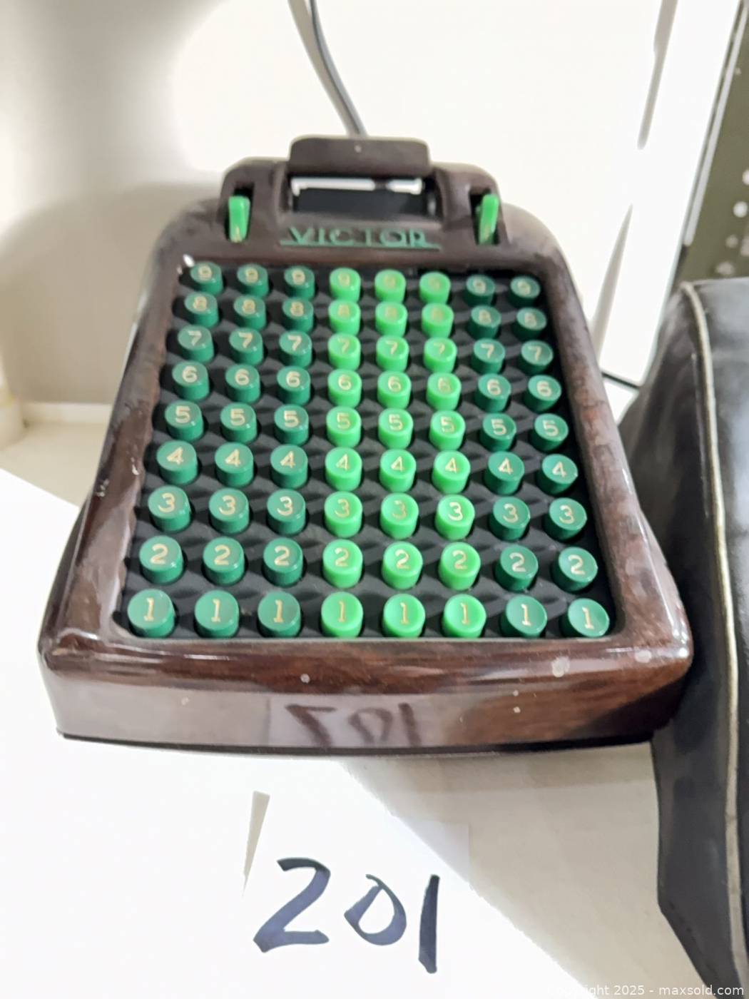 Victor mechanical adding machine with cover | Maxsold