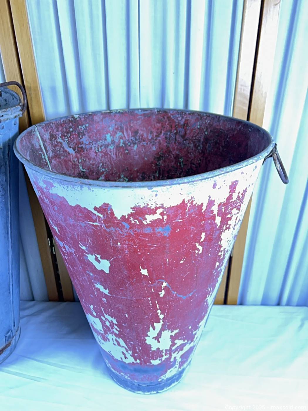 Large tapered red metal bucket 22x16 in | Maxsold