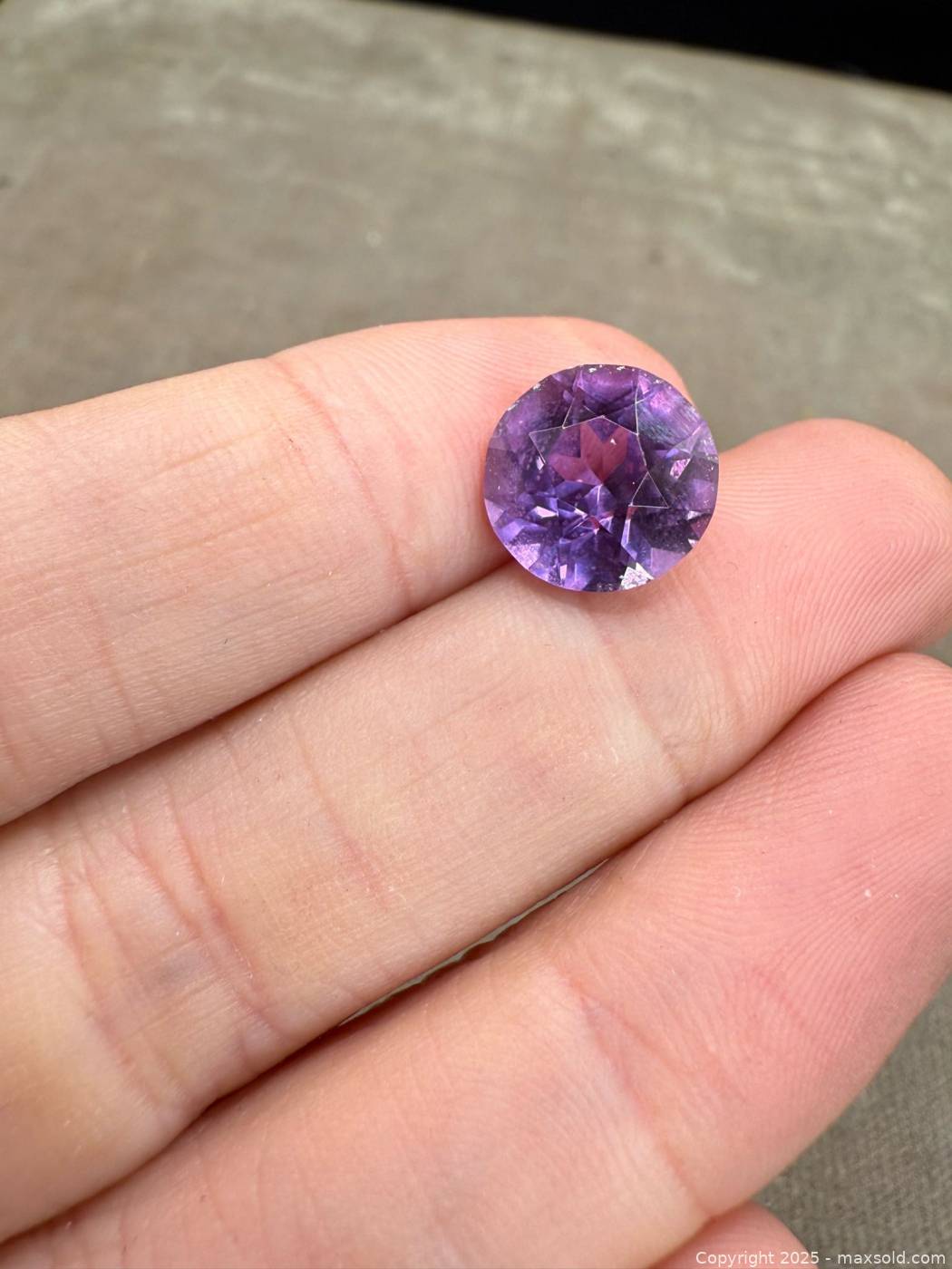 6 Carat Natural Round Cut Amethyst Gemstone | Maxsold