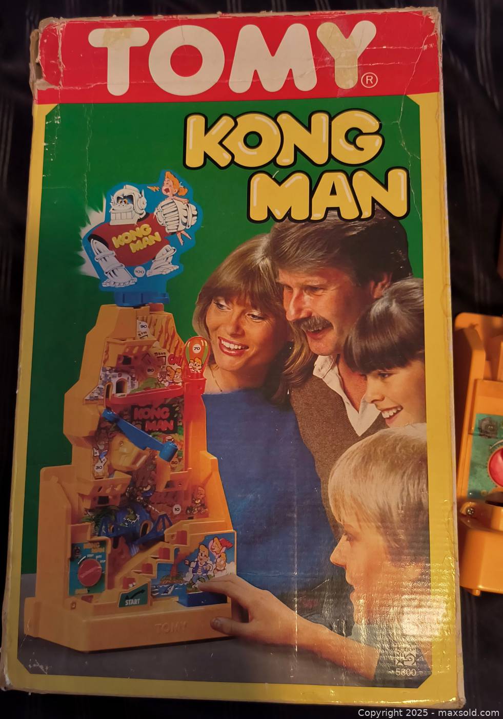 1982 Tomy Kong Man tabletop game | Maxsold