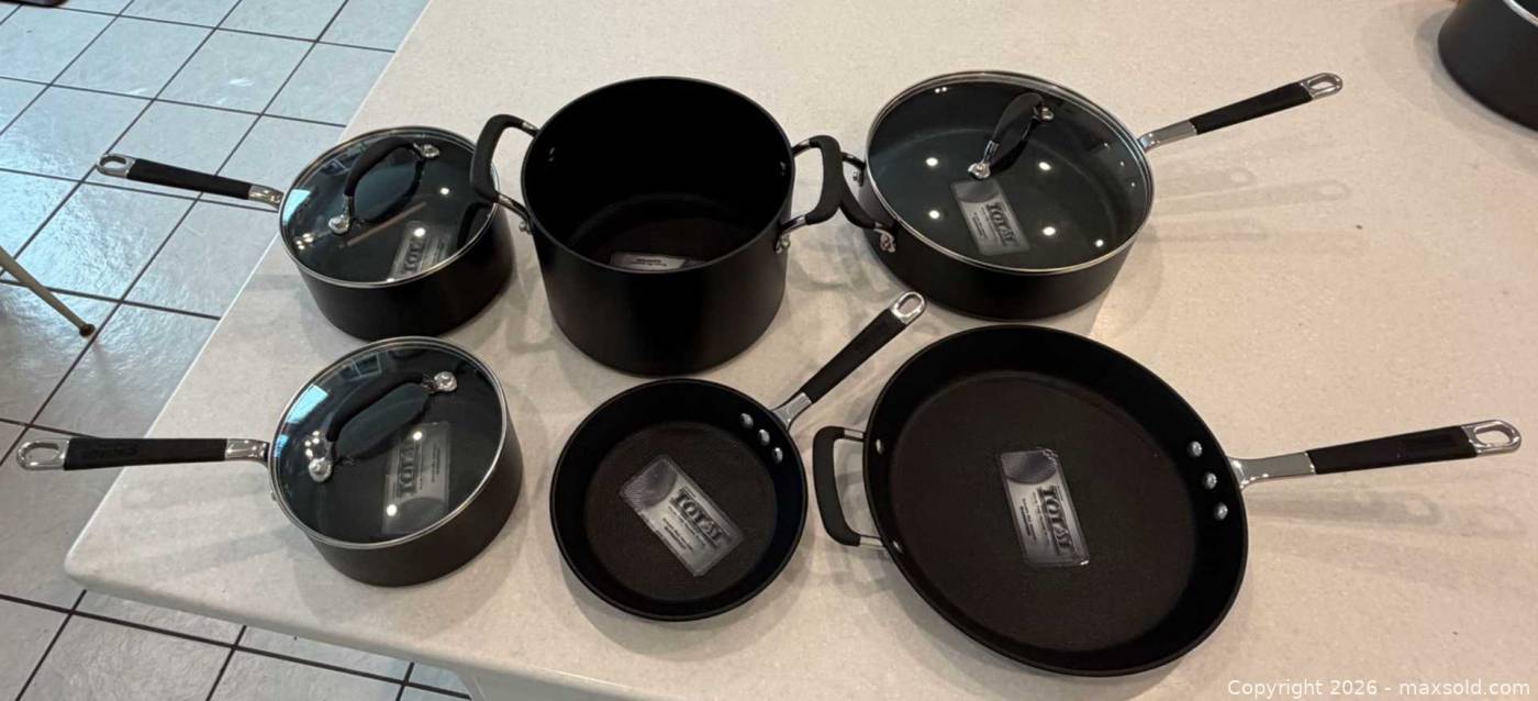Black Hard-Anodized Nonstick Cookware Set, 9-Piece | Maxsold