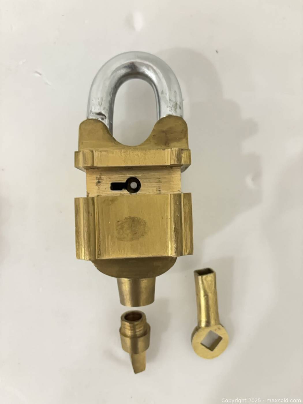 Lee Valley Indian Puzzle Lock With Keys And Metal Unravel Puzzle | Maxsold